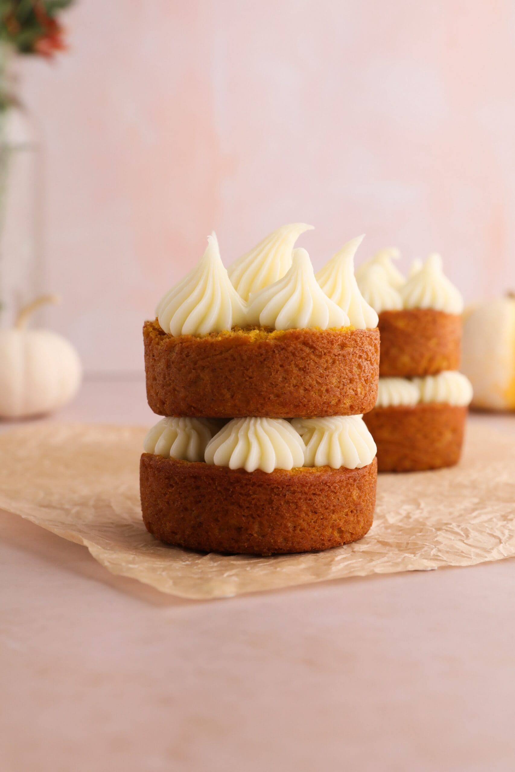 Mini Pumpkin Cakes - Marisa Bakes