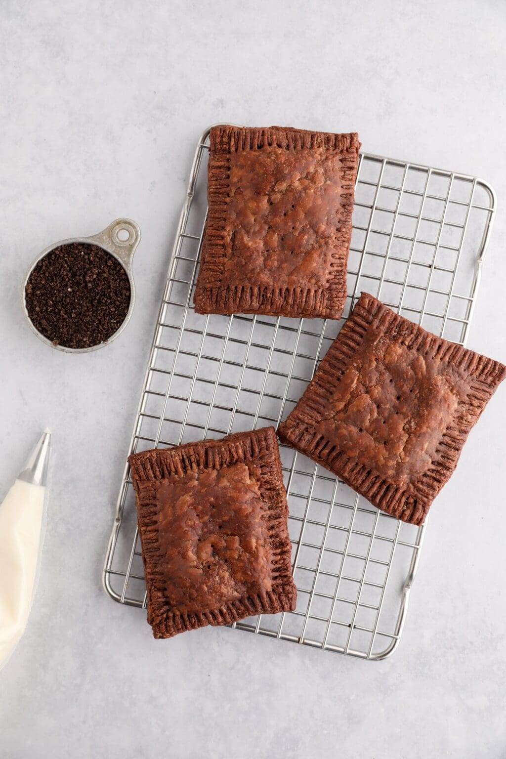 Cookies and Cream Pop Tarts - Marisa Bakes