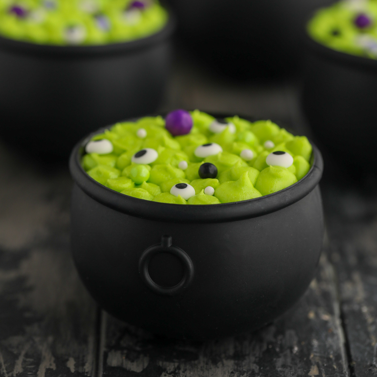 Mini Chocolate Cauldron Cakes - Marisa Bakes